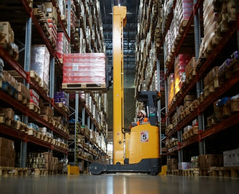 How They Work: Understanding the Operations of a Logistics Center ...